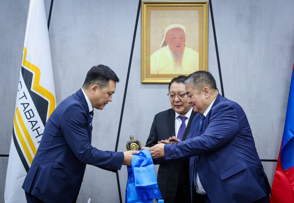 Эрдэнэс Тавантолгойн онцгой дэглэмийн хугацаа дуусаж БЭТ Ж Ганбатын оронд Х Мөнхжаргалыг томилжээ